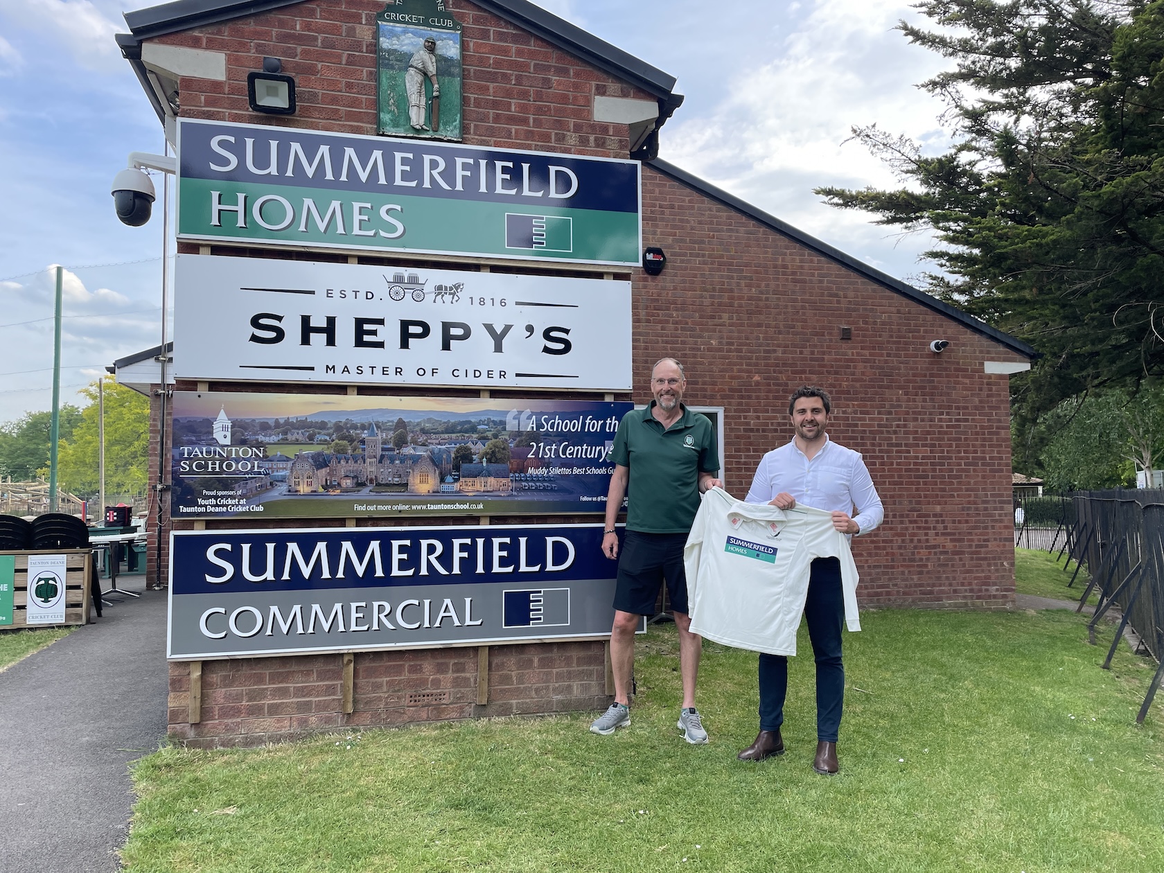 Summerfield proudly kits out Taunton Deane Cricket Club - Somerset Chamber